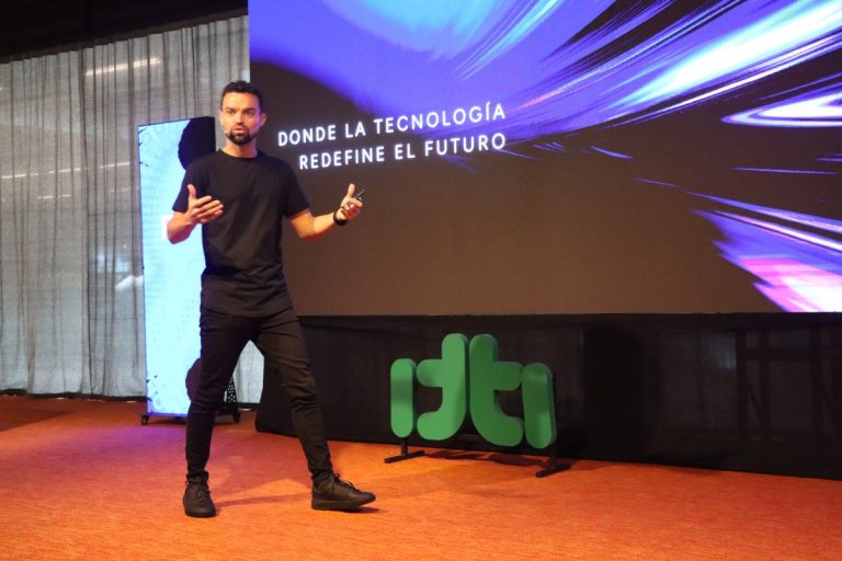 FutureX 2025: innovación y liderazgo global en Paraguay con Singularity University – Revista PLUS